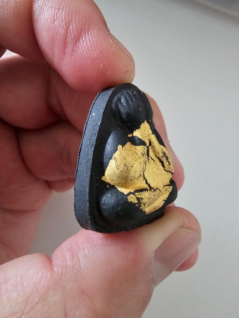 Phra Pidta Lp Nen Kaew (Kammakan), Hobbies & Toys, Memorabilia ...