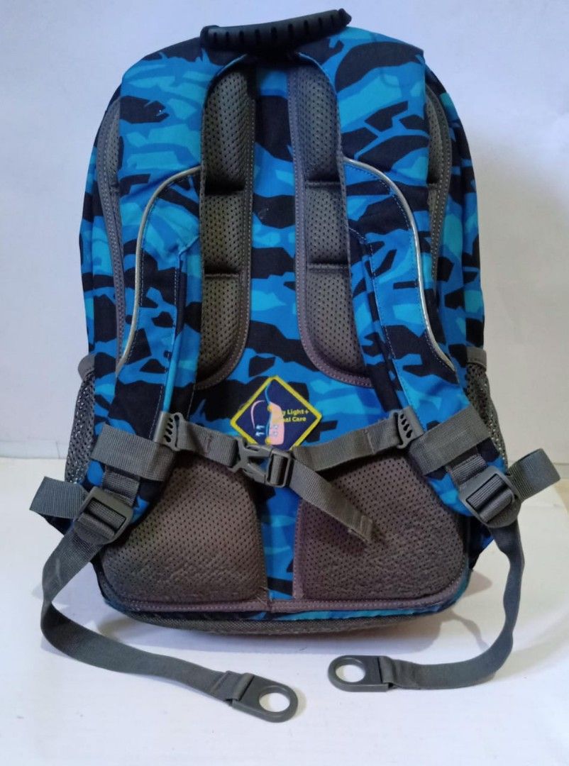 Ransel Impact, Fesyen Pria, Tas & Dompet , Ransel di Carousell