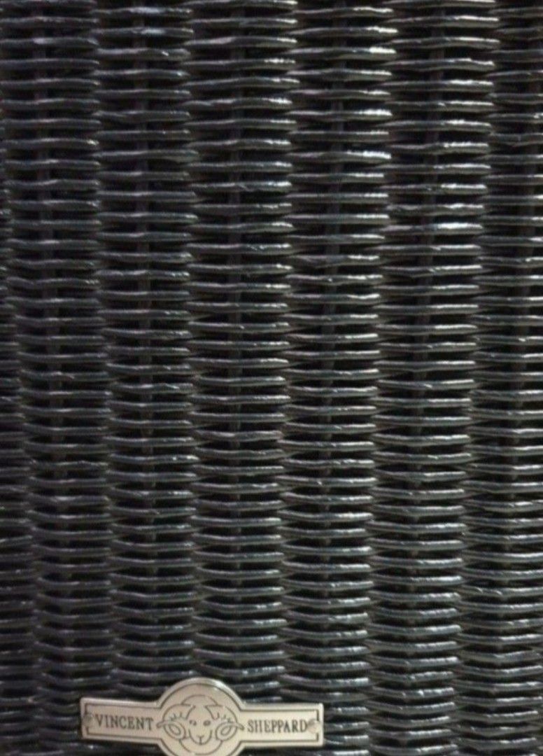 Recto Case by Vincent Sheppard ( Bench Storage Box ), Furniture & Home ...