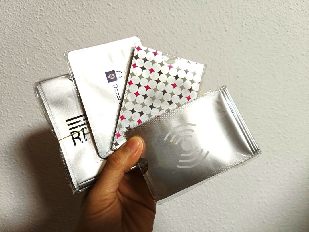RFID Anti Scan NFC Card Sleeve Credit Card Protector Block, Hobbies ...