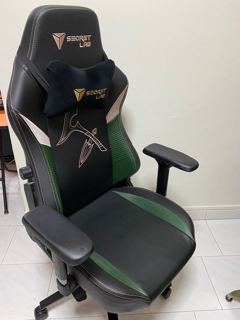 Secretlab Titan 2020 Akali, Furniture & Home Living, Furniture, Chairs ...