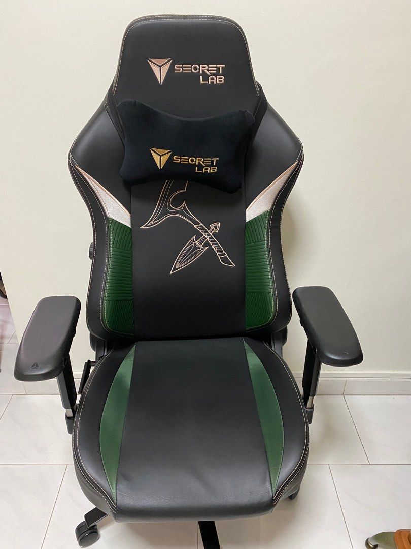 Secretlab Titan 2020 Akali, Furniture & Home Living, Furniture, Chairs ...