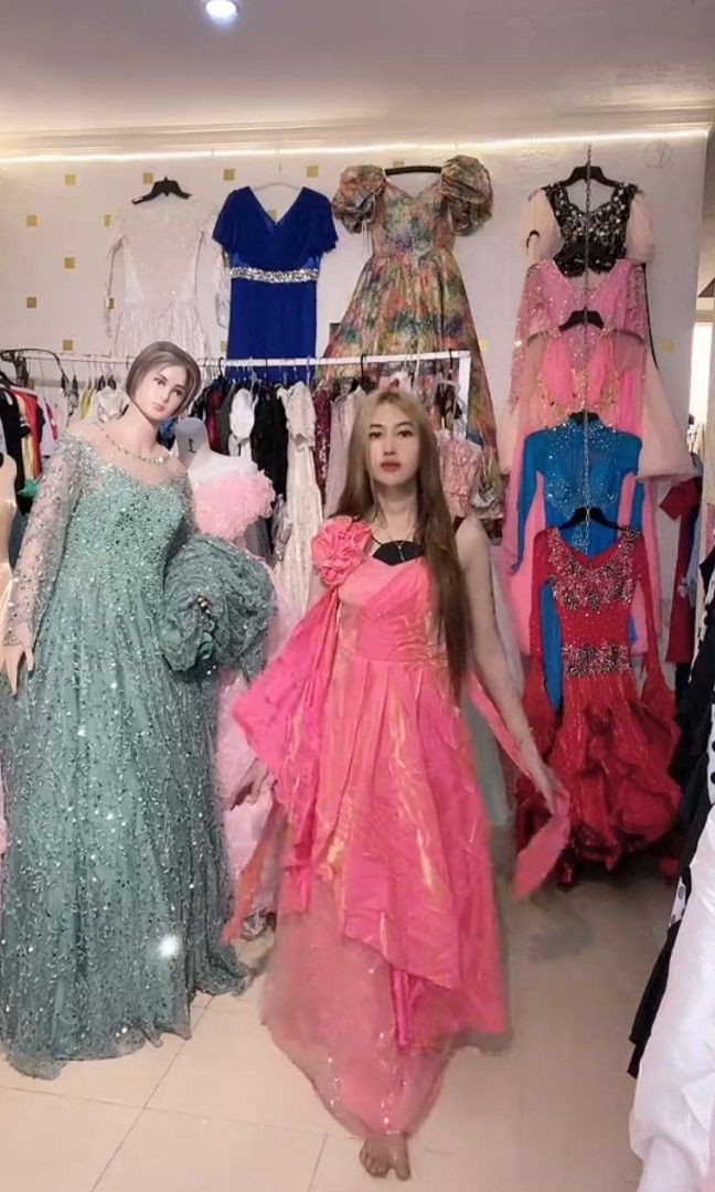 Sequin pink gradasi, Fesyen Wanita, Pakaian Wanita, Lainnya di Carousell