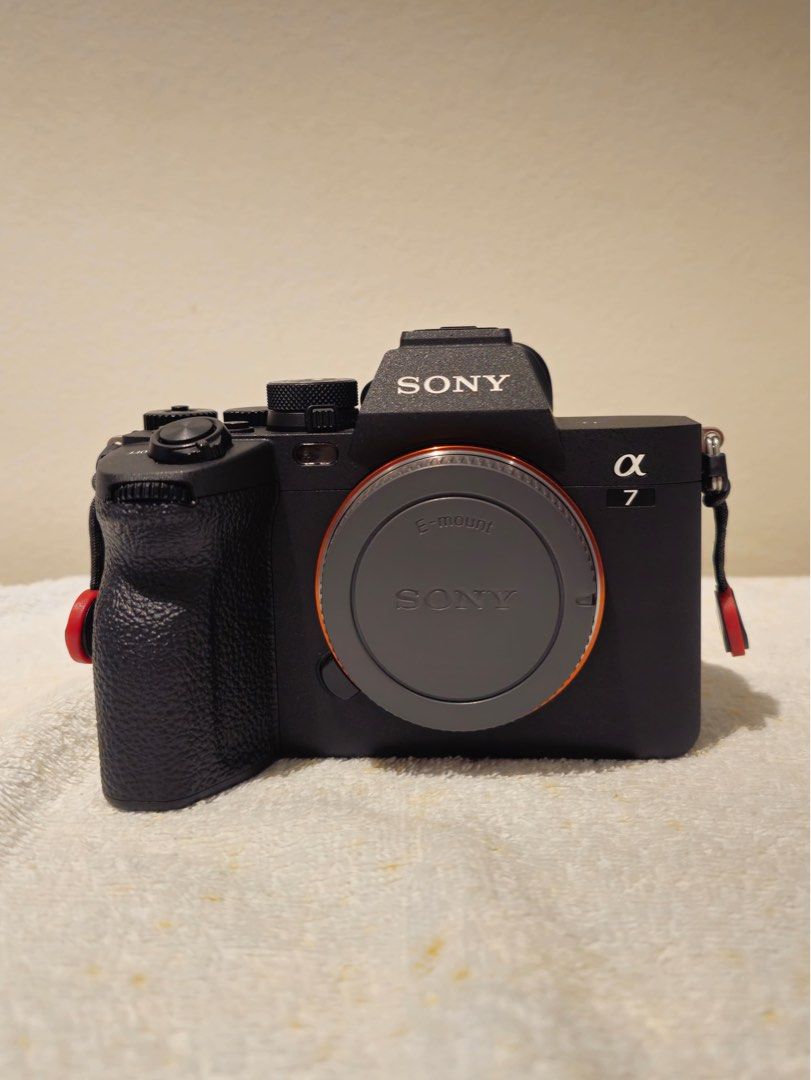 Sony A7M4 camera body / 7m4 A7IV, Photography, Cameras on Carousell