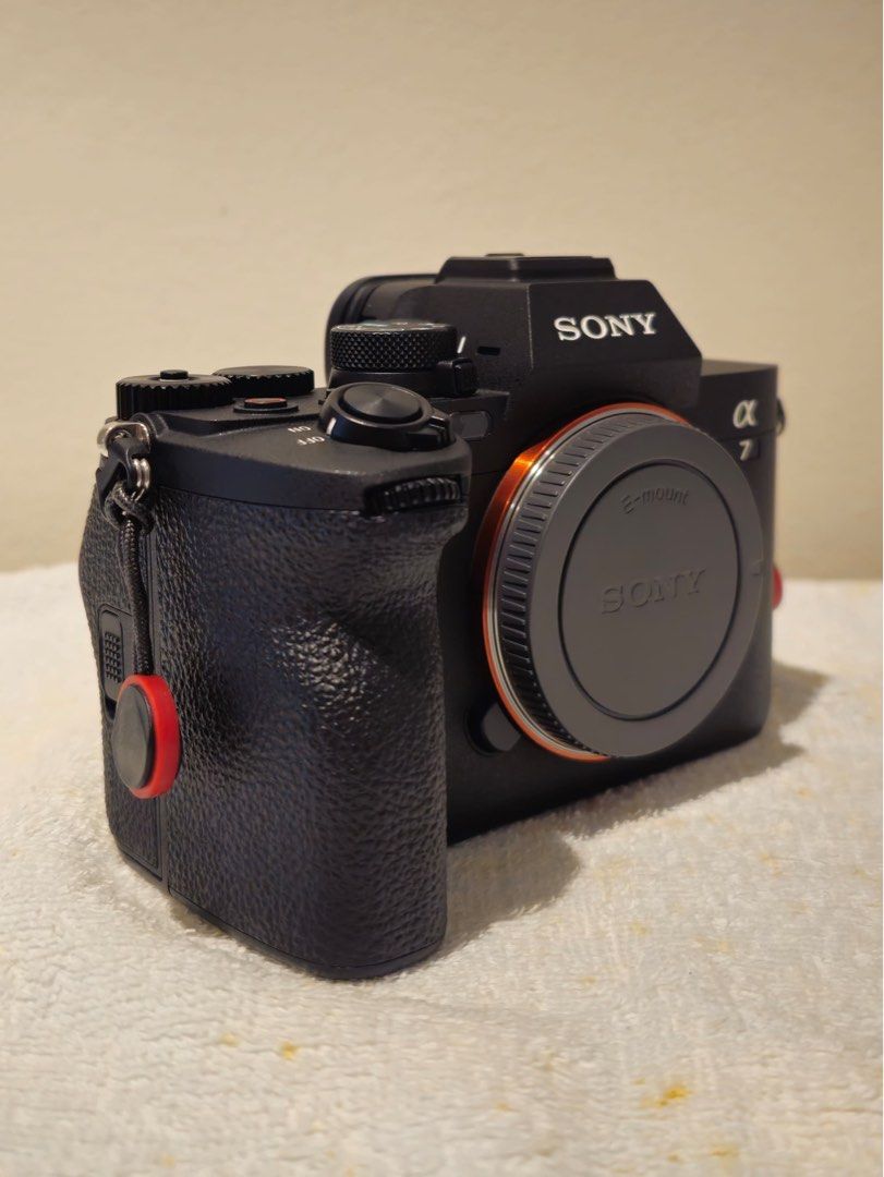 Sony A7M4 camera body / 7m4 A7IV, Photography, Cameras on Carousell