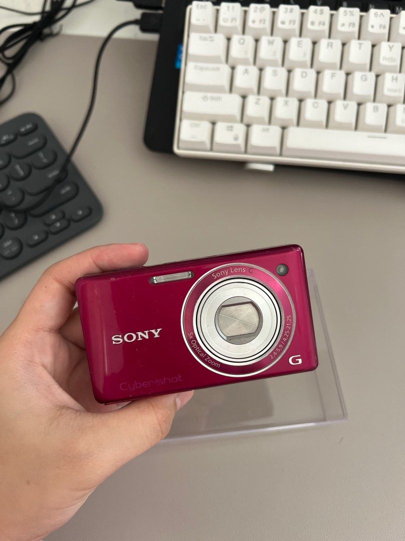 Sony digicam pink, Photography, Cameras on Carousell