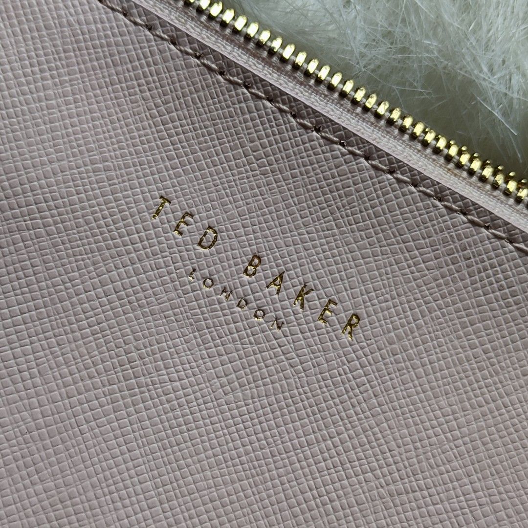 TED BAKER LONDON | Zip Pouch on Carousell