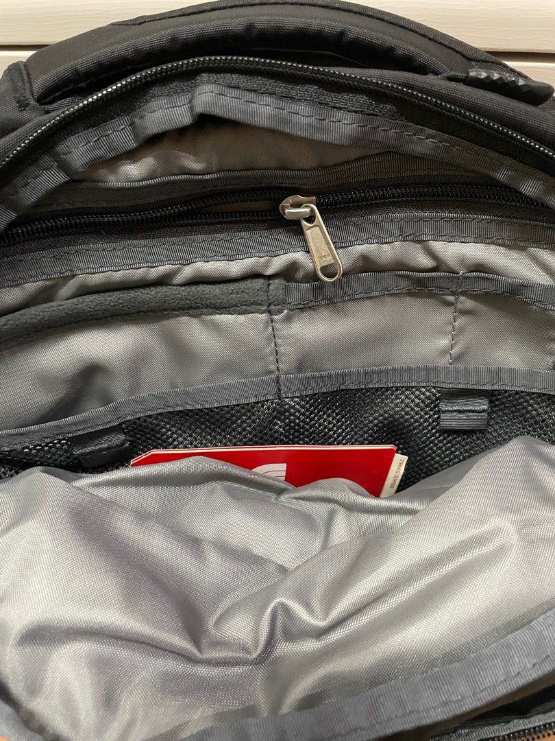 The North Face Router Backpak, Men's Fashion, Bags, Backpacks on Carousell