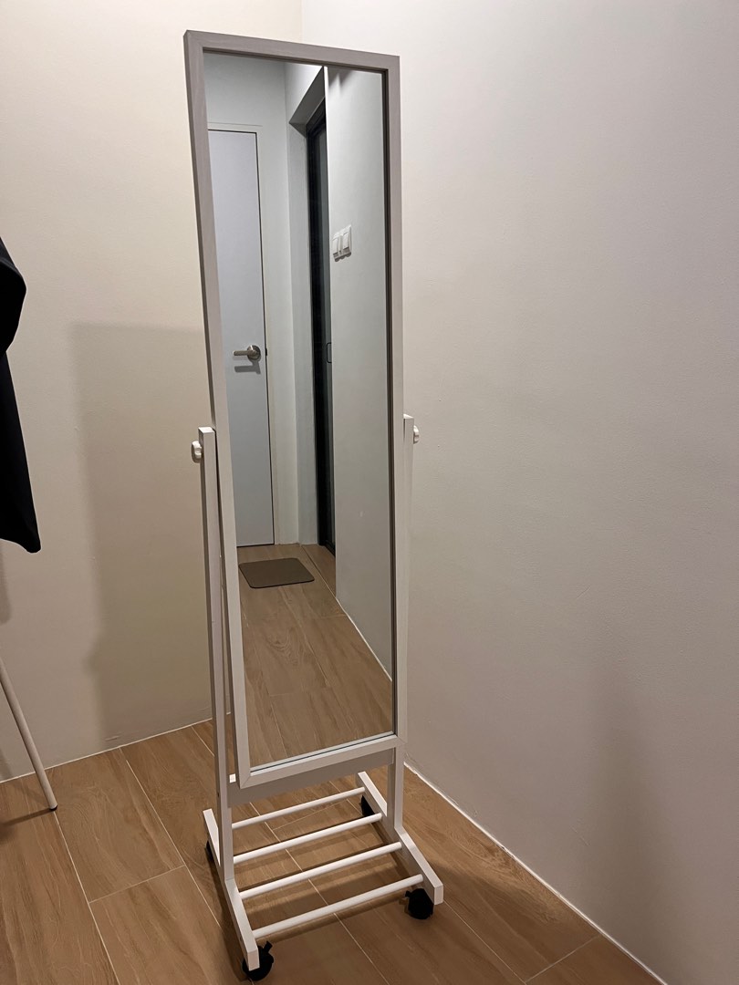 Like NEW Standing Wheeled Mirror , Furniture & Home Living, Home Decor ...