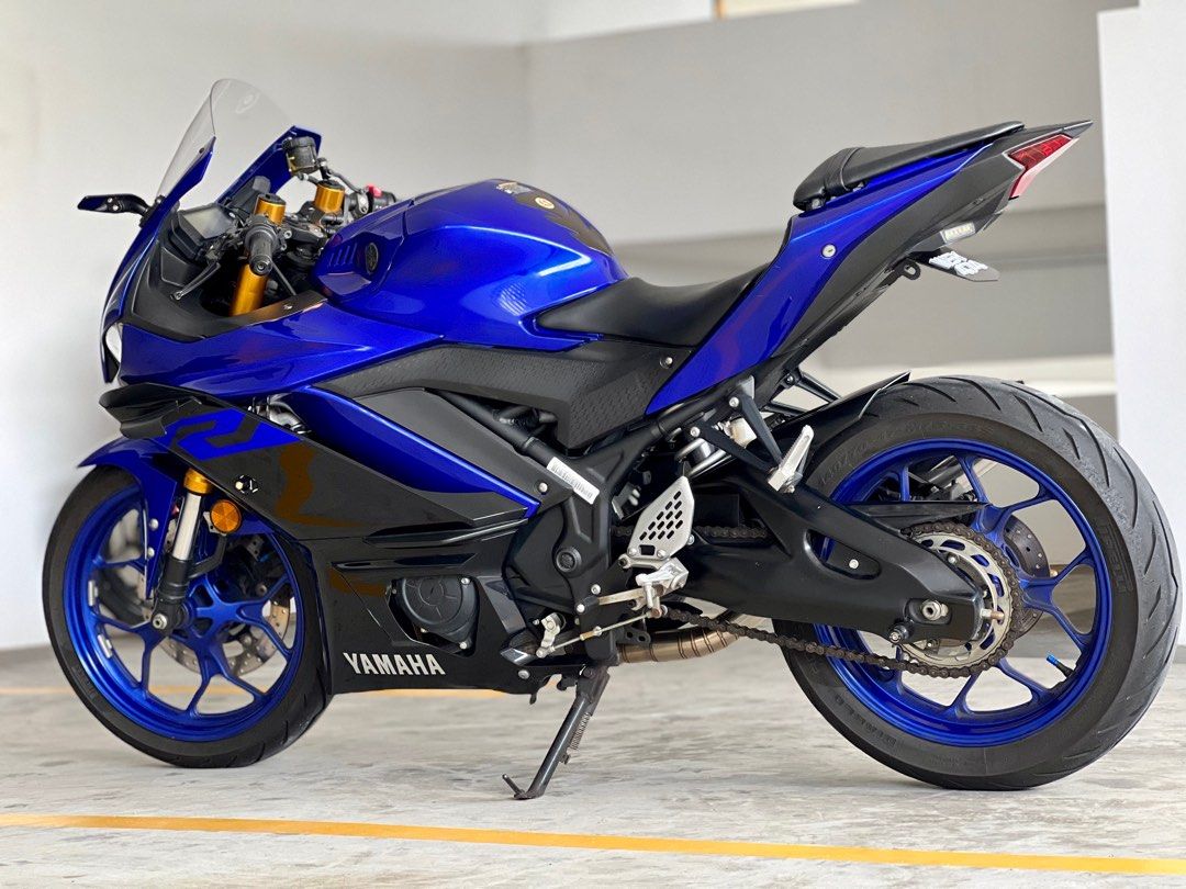 Yamaha r25 v2, Motorbikes on Carousell