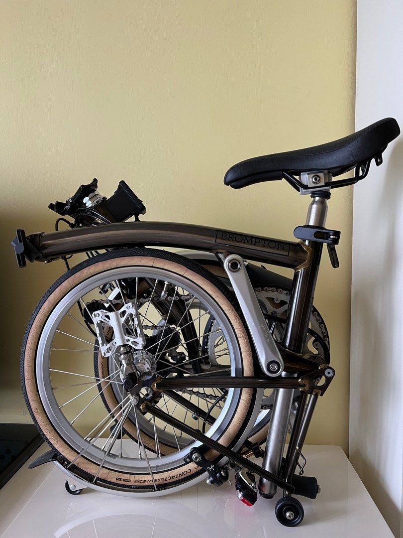 2021 Brompton Black Lacquer M2L, Sports Equipment, Bicycles & Parts ...