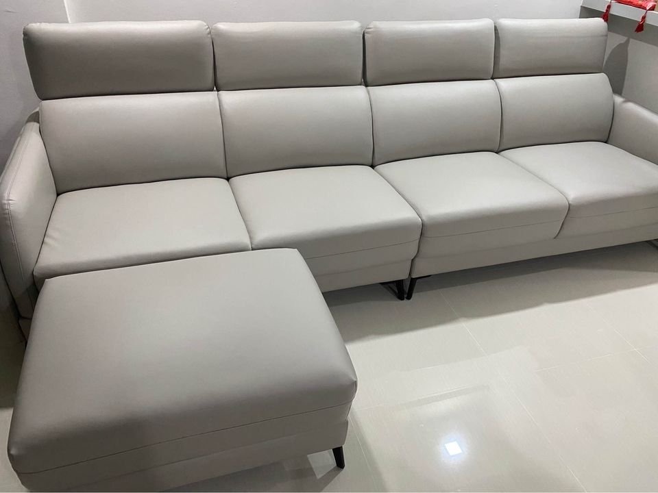 3m leather sofa, 傢俬＆家居, 傢俬, 梳化 - Carousell