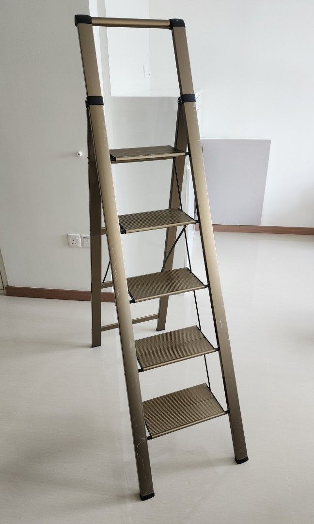 5 steps ladder, Furniture & Home Living, Home Improvement ...