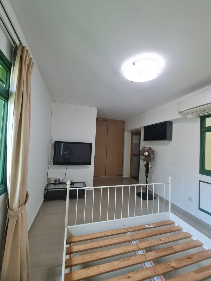 686b Woodlands Drive 73, Property, Rentals, Room Rentals on Carousell