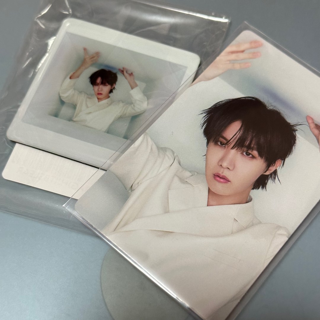 交換）白換黑 jack in the box J-hope bts album wvs weverse 特典 gift, 興趣及遊戲, 收藏品及紀念品, 韓流 - Carousell