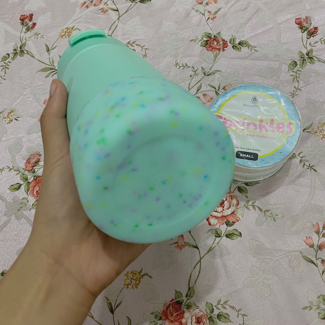 Aquaflask boot Mint Gelato small, Furniture & Home Living, Kitchenware ...