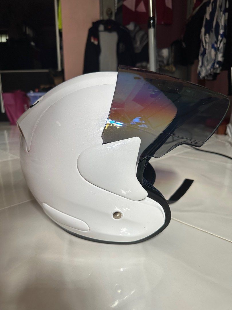 Arc Ritz White Helmet, Motorcycles, Motorcycle Apparel on Carousell