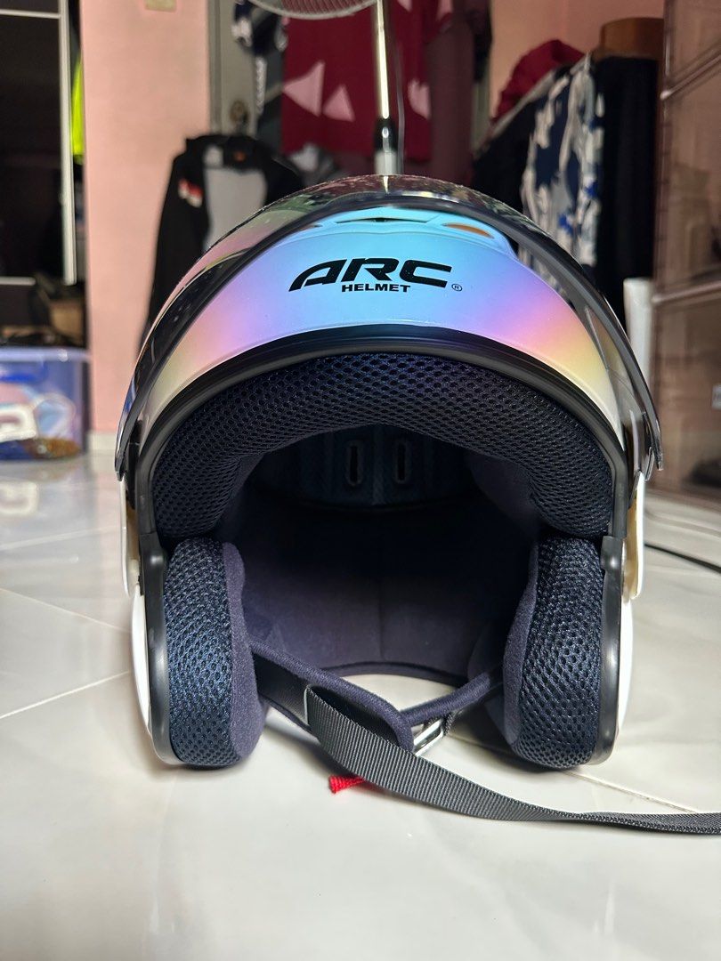 Arc Ritz White Helmet, Motorcycles, Motorcycle Apparel on Carousell