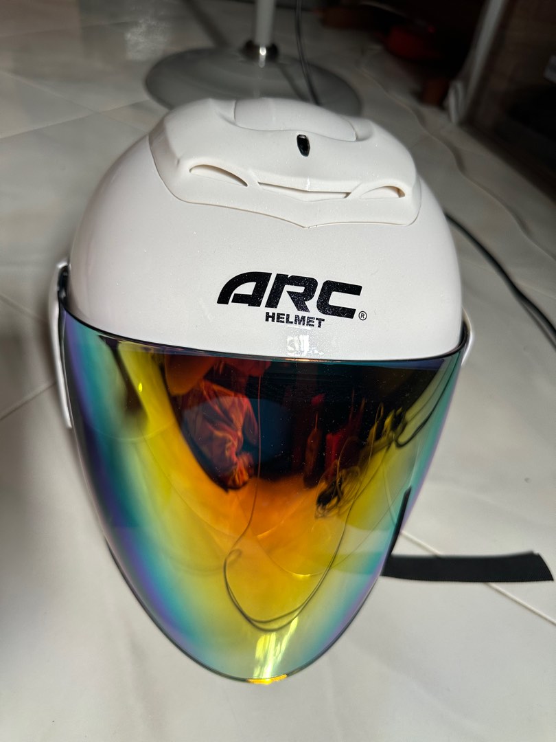 Arc Ritz White Helmet, Motorcycles, Motorcycle Apparel on Carousell