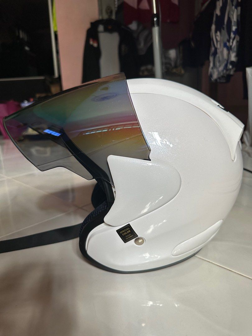 Arc Ritz White Helmet, Motorcycles, Motorcycle Apparel on Carousell