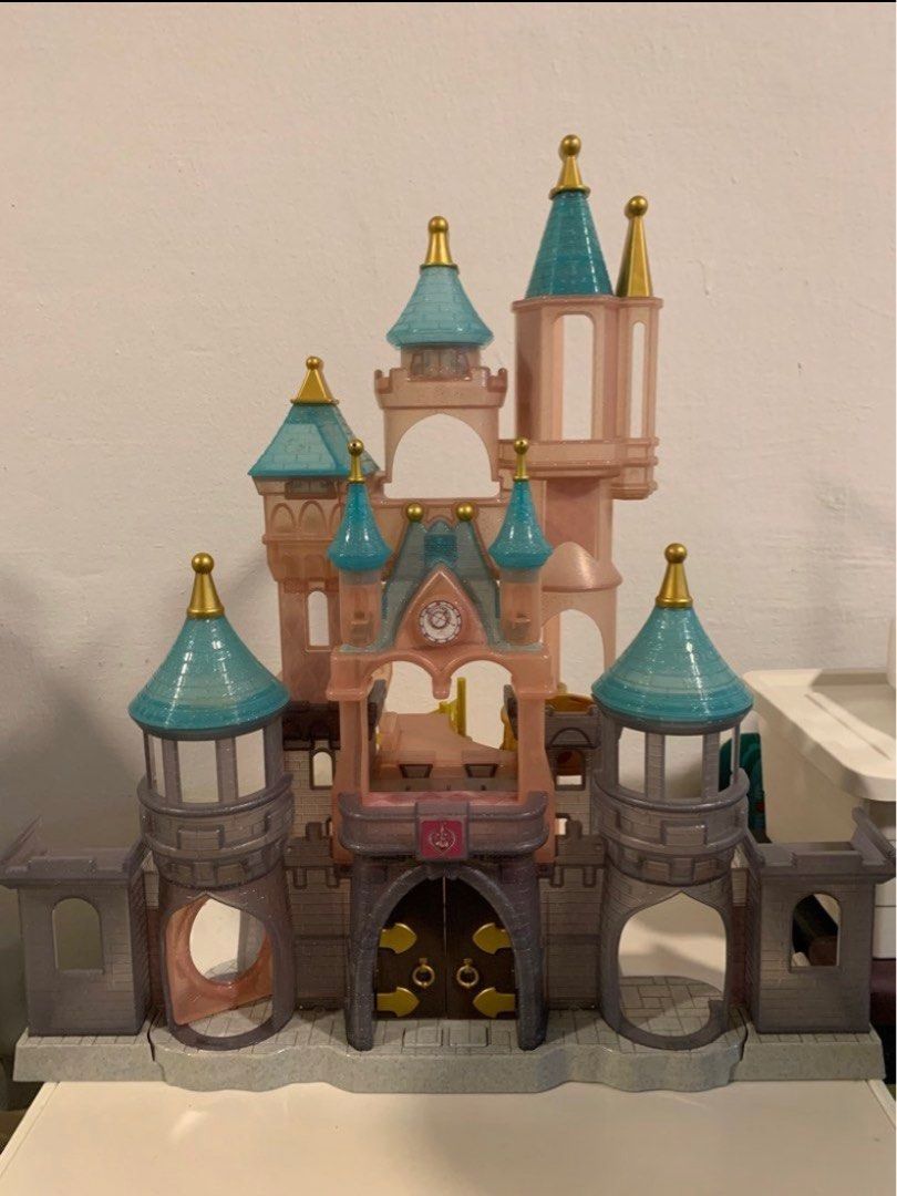 Big Princess Castle (Dolls not included), Hobbies & Toys, Toys & Games ...