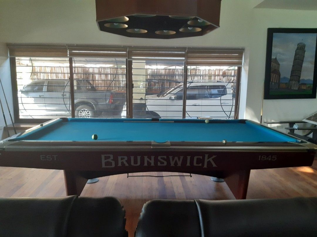 BRUNSWICK ITALIAN SLATE STANDARD BILLIARD TABLE, Sports Equipment ...