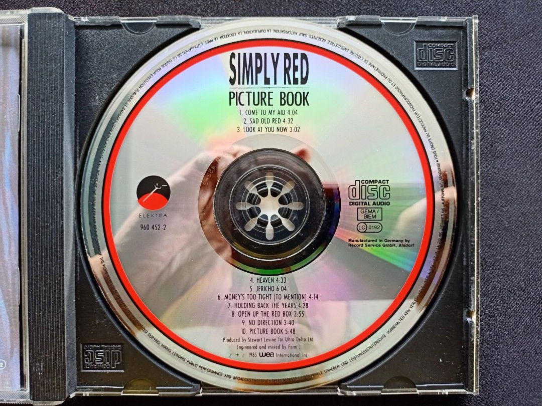 CD Simply Red : picture book, Hobbies & Toys, Music & Media, CDs & DVDs ...