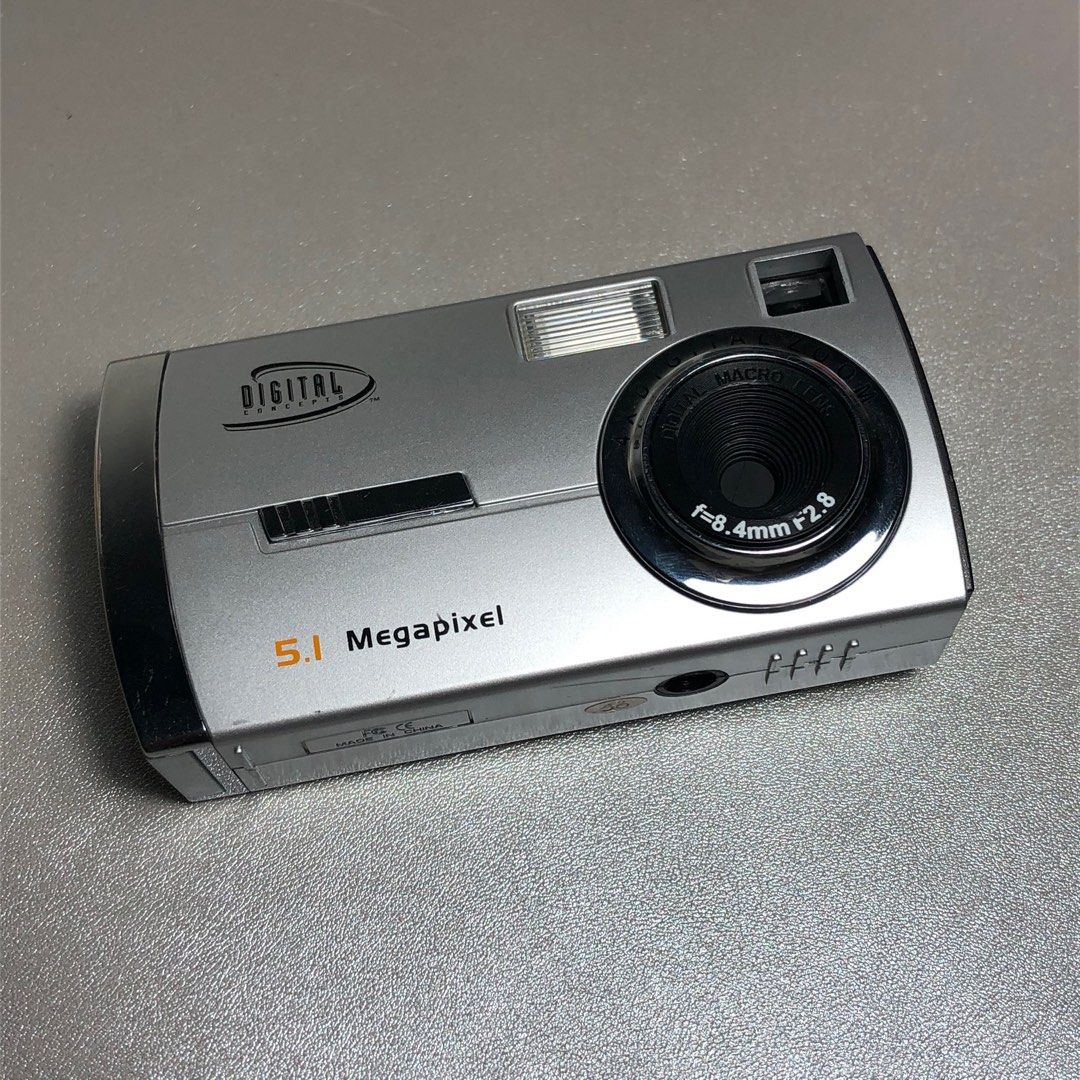 digital concepts camera on Carousell