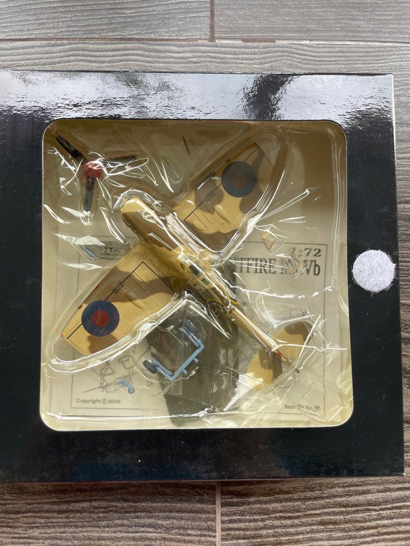 Dragon Warbirds 1/72 - Spitfire Mk. Vb Trop. W/Aboukir Filter 601st ...