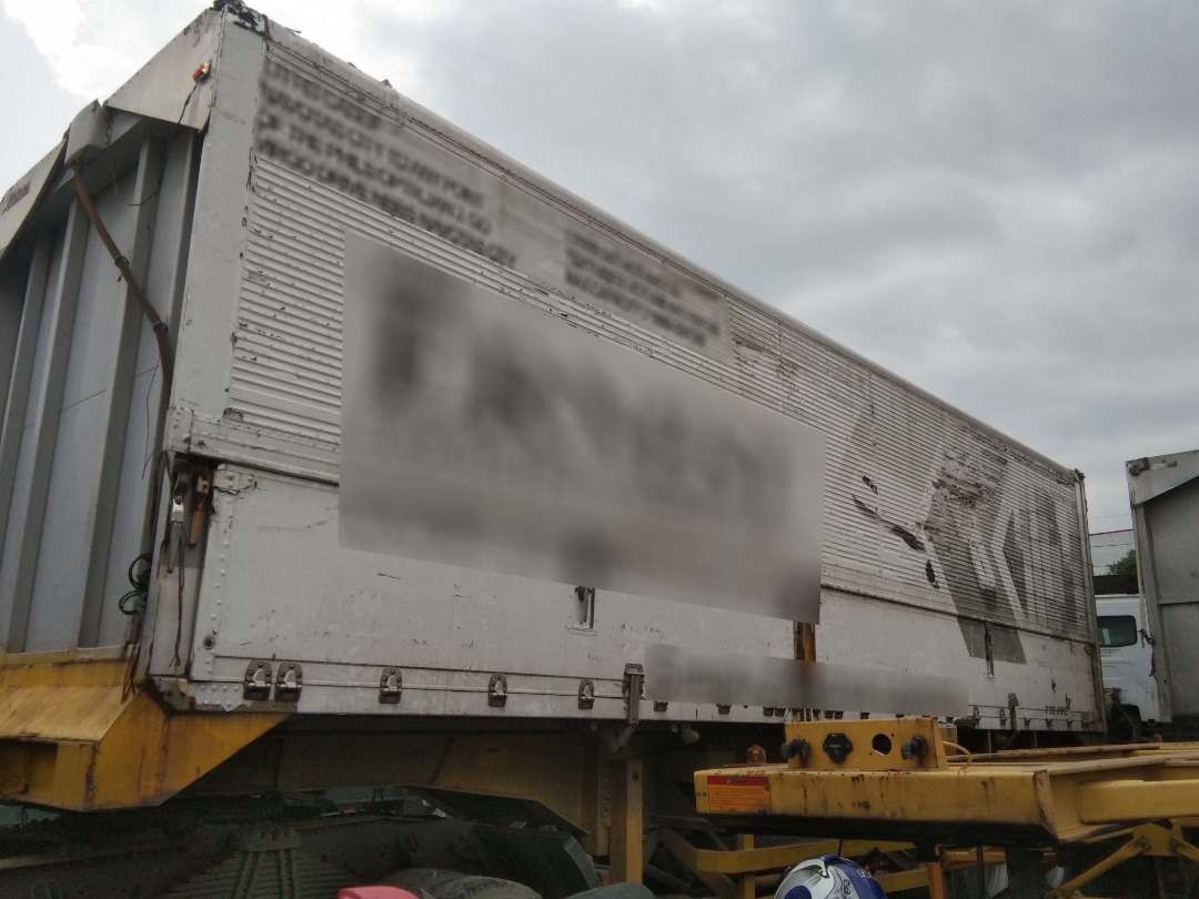 FS: 32-Footer Aluminum Winged Van Trailer on Carousell