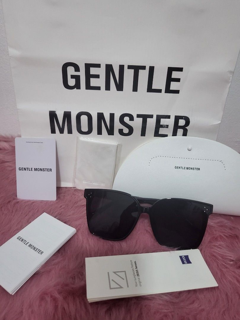 Gentle Monster Her01, Women's Fashion, Watches & Accessories ...