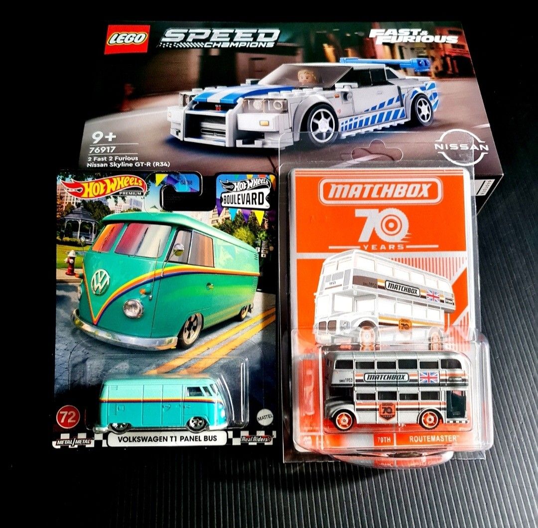 Hot Wheels Premium Boulevard Volkswagen T1 Panel Bus, 2023 Collector ...