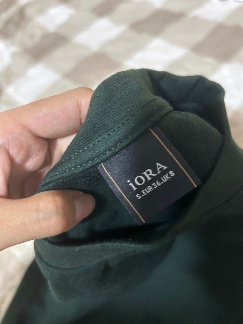 Iora Forest Green Top, Women's Fashion, Tops, Shirts on Carousell