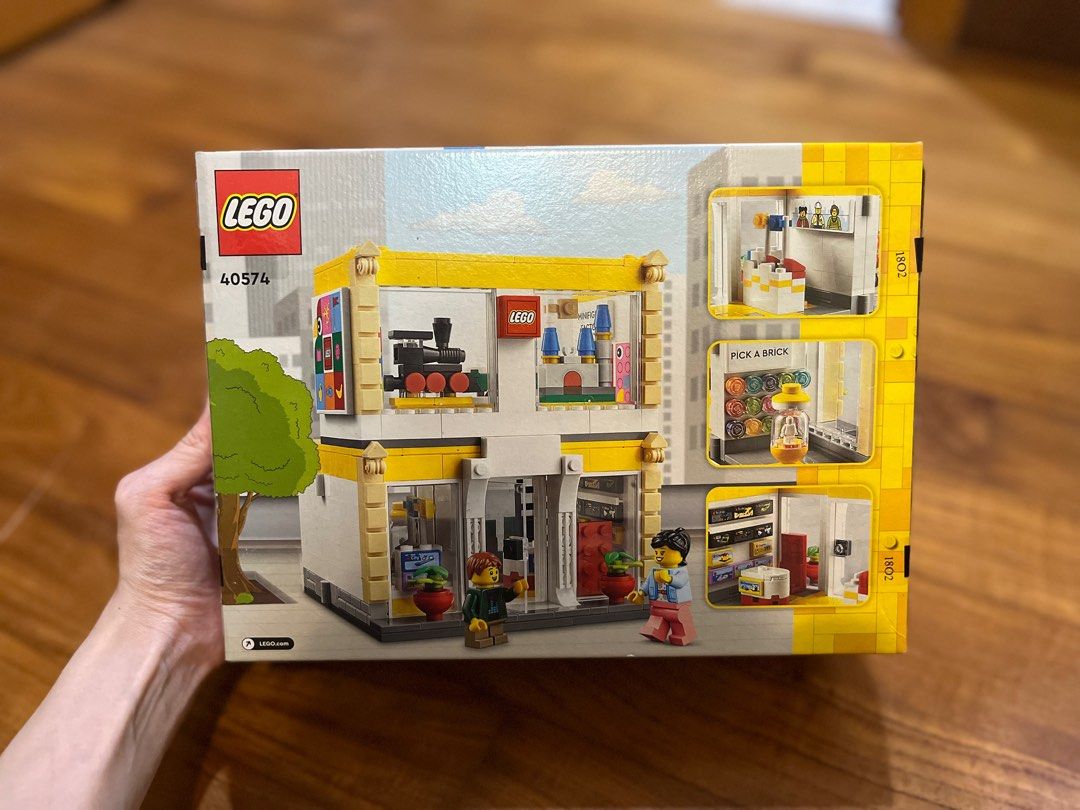 LEGO 40574 Lego Brand Store set, Hobbies & Toys, Toys & Games on Carousell