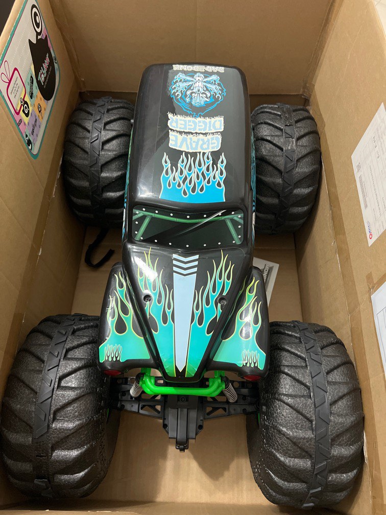 Monster Jam RC Mega Grave Digger, Hobbies & Toys, Toys & Games on Carousell