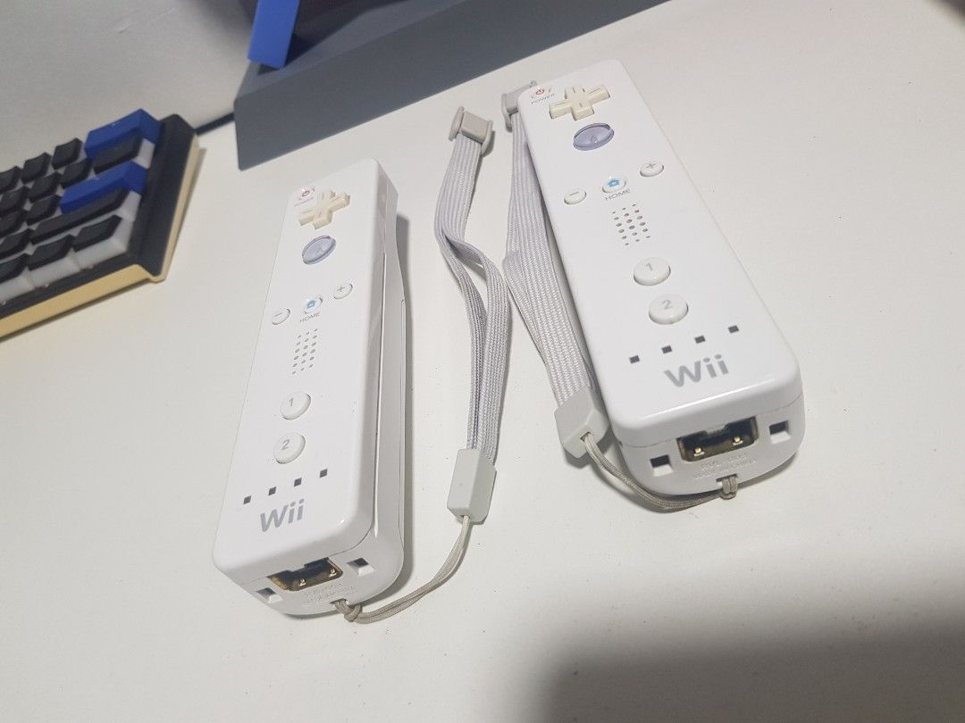 Nintendo Wii Wiimote on Carousell