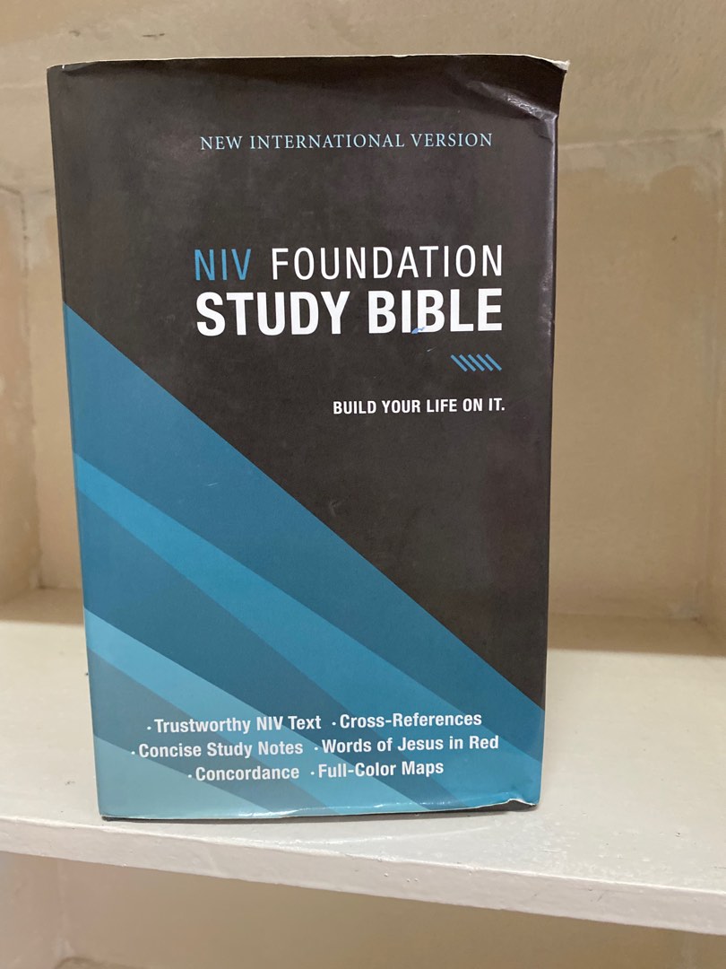 NIV Foundation Study Bible, Hobbies & Toys, Books & Magazines, Religion ...