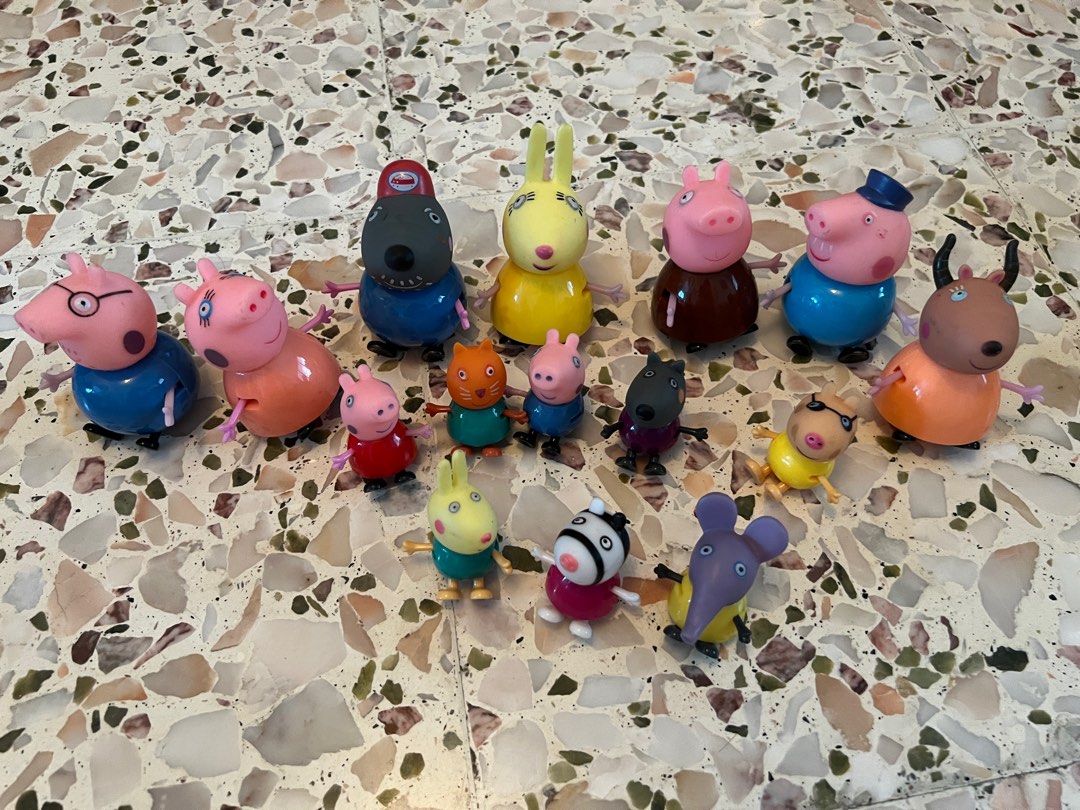 People Pig Family, Hobbies & Toys, Toys & Games on Carousell