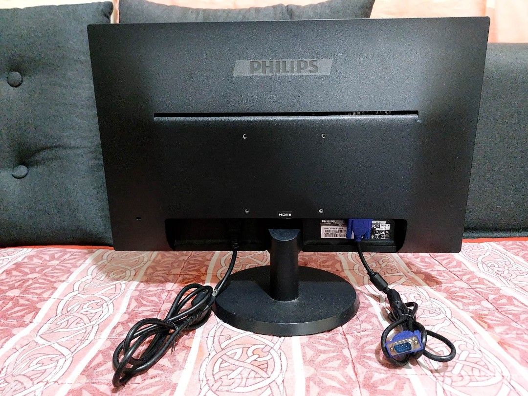 Philips 22 inch 1080x720 60hz With vga cable, Computers & Tech, Parts ...