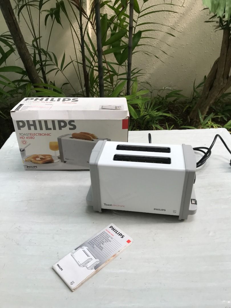 Philips toaster. Seldom use and in good condition., TV & Home ...