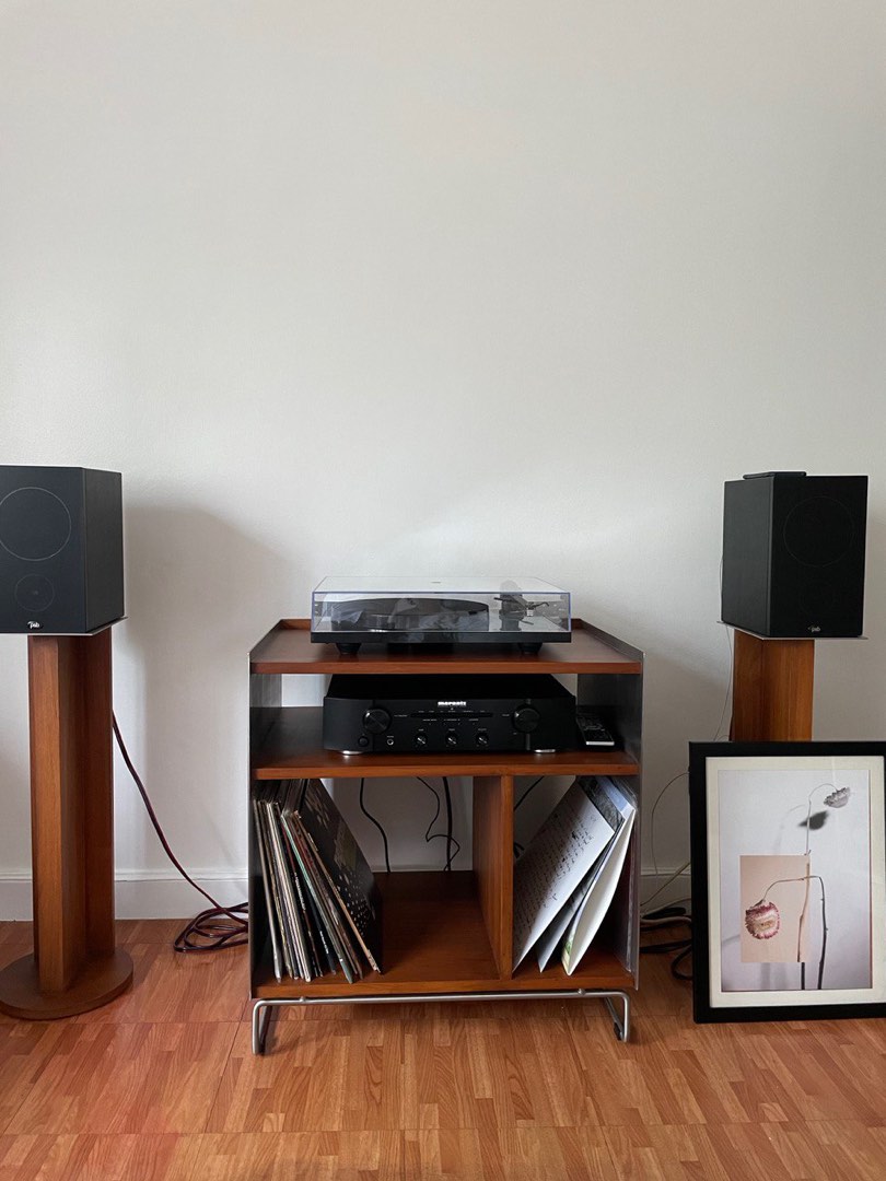 Set: Record player with speakers and table, Audio, Soundbars, Speakers ...