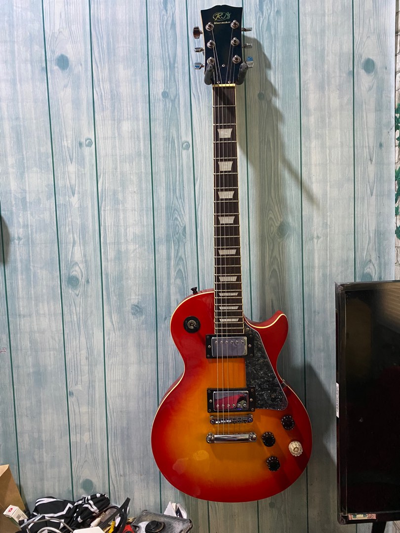 Rj Les Paul and Rj Chameleon, Hobbies & Toys, Music & Media, Musical ...