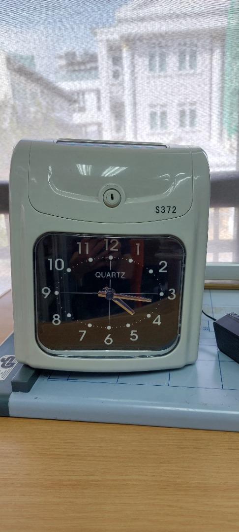 S372 Electronic Time Card Punch Machine, Computers & Tech, Office ...