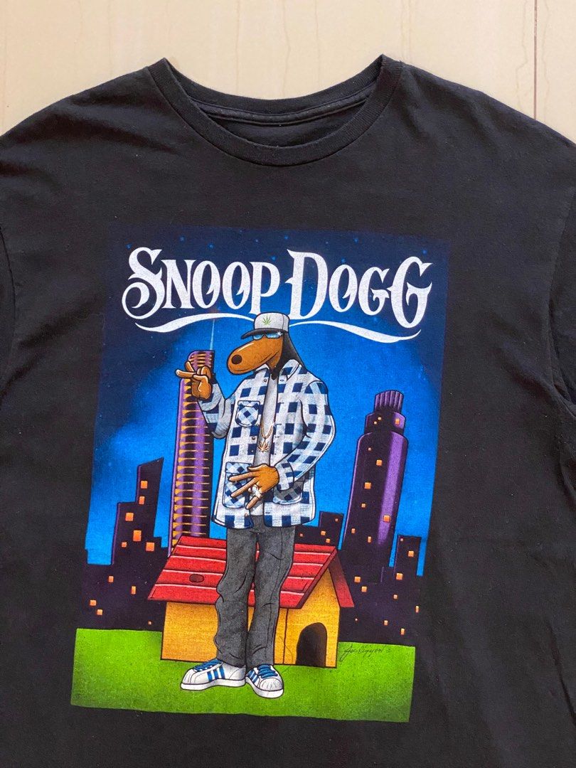 Snoop Dogg Merch Tee, Men's Fashion, Tops & Sets, Tshirts & Polo Shirts ...