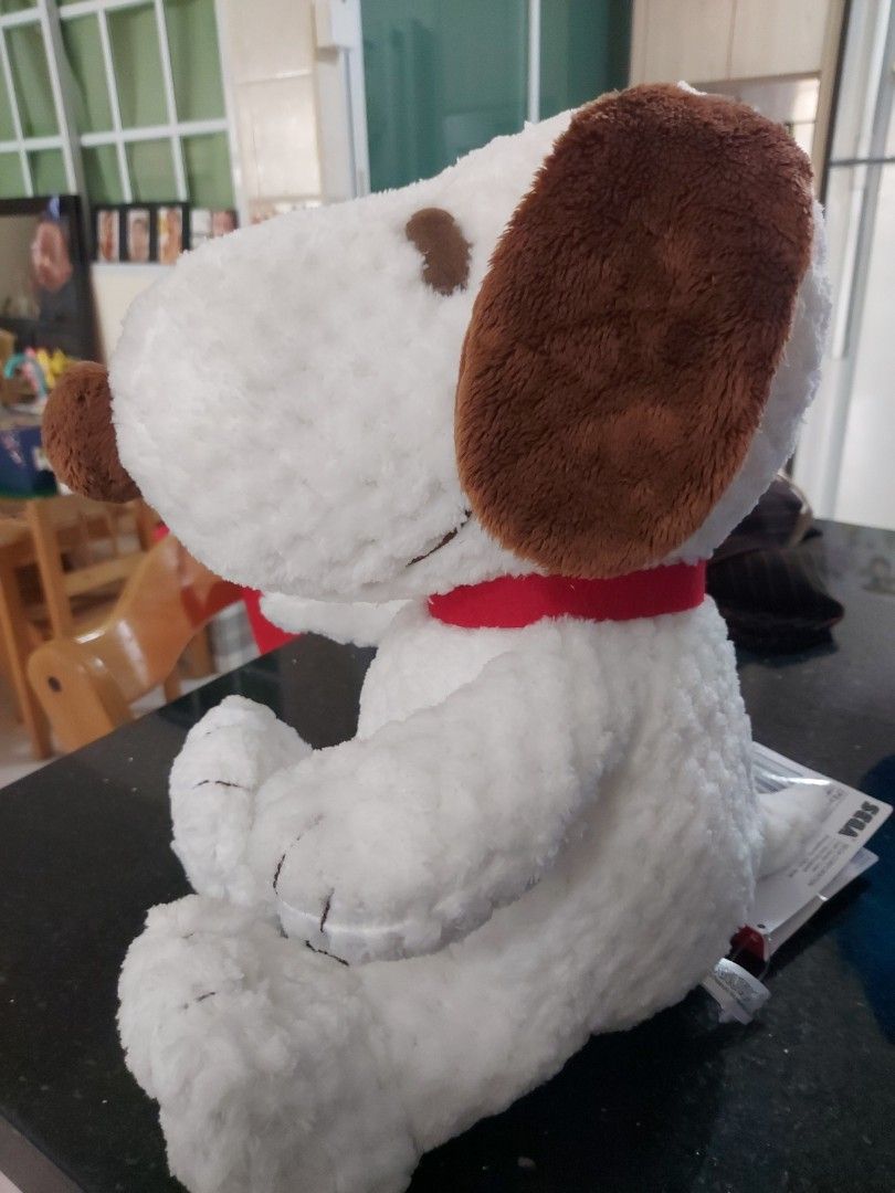 Snoopy Soft toy, Babies & Kids, Infant Playtime on Carousell