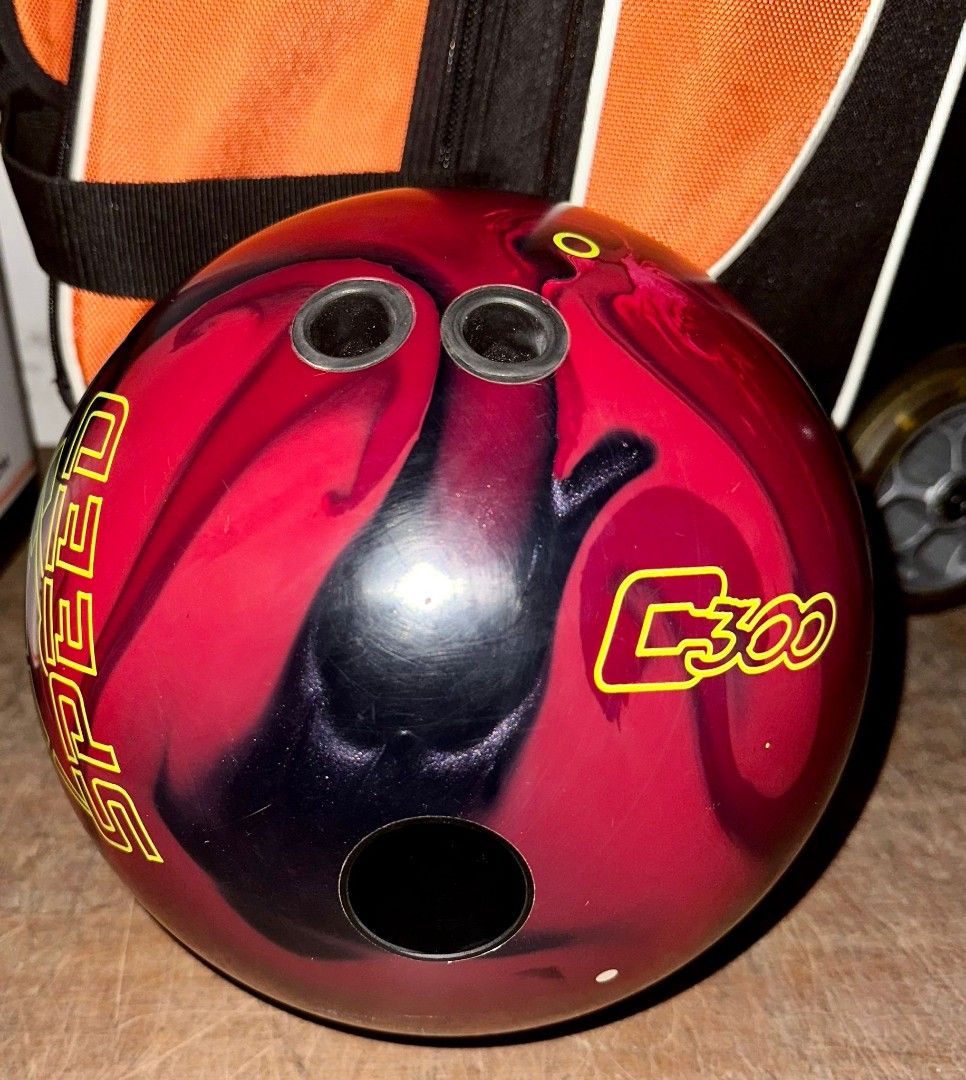 Speed bowling ball, Sports Equipment, Sports & Games, Billiards ...