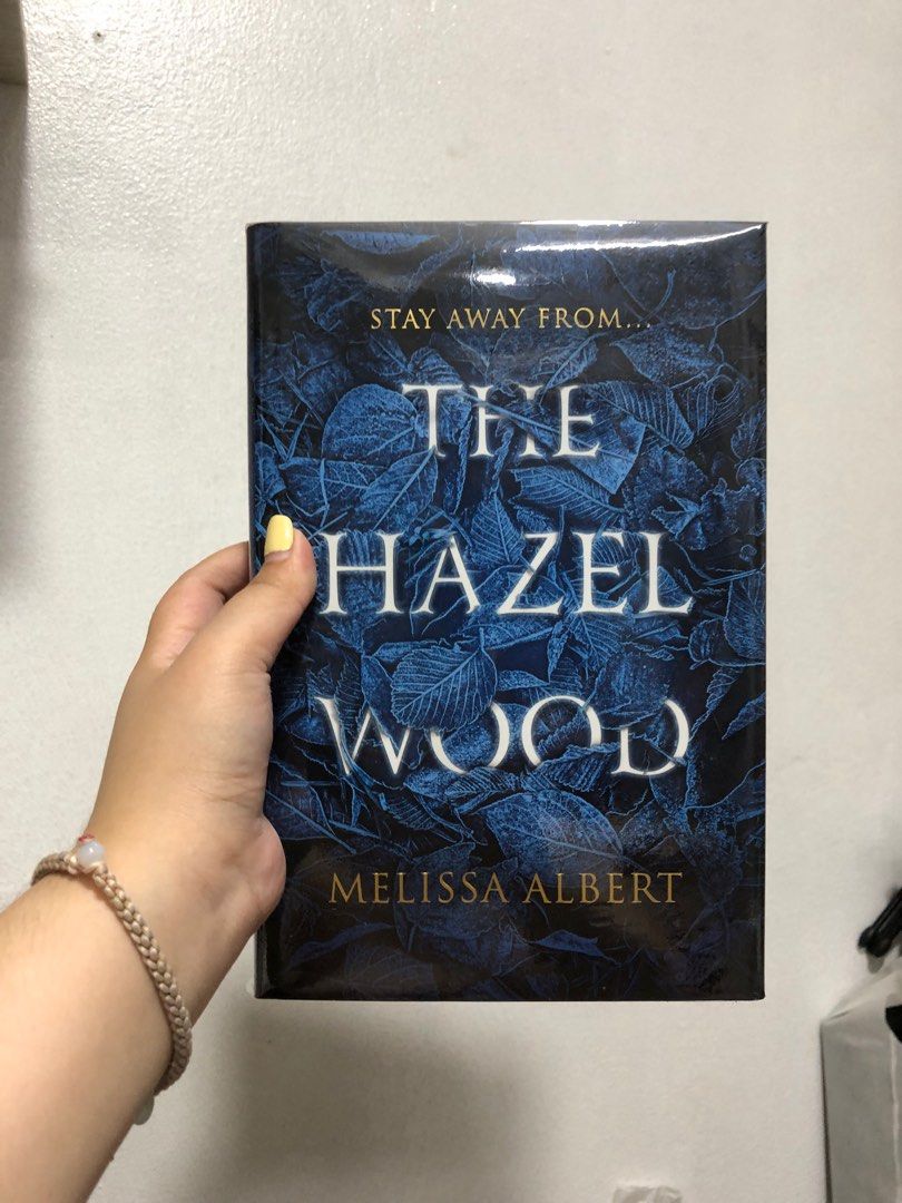 The Hazel Wood bg Melissa Albert (Fairyloot Edition), Hobbies & Toys ...
