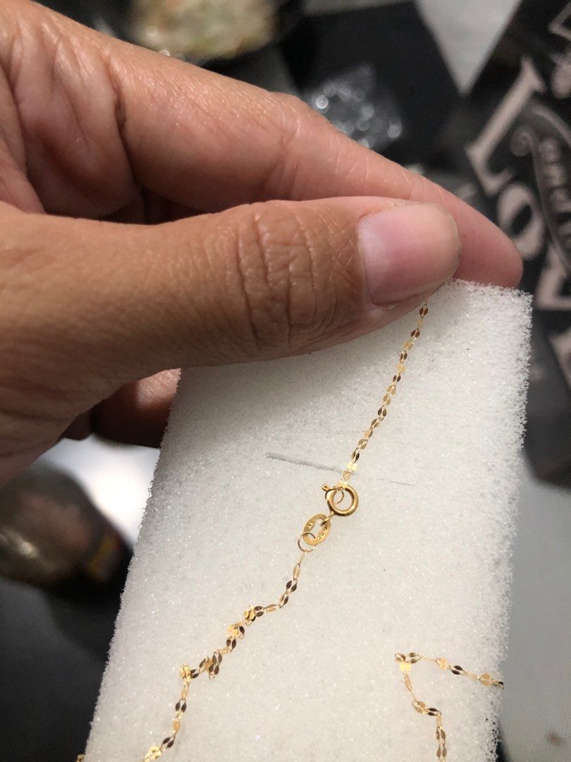 catseye dainty necklace dancing chain 18k saudi gold, Women's Fashion ...