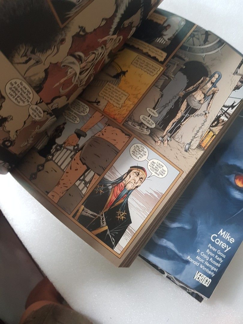 Vertigo comic 5 book @$90 sandman Lucifer Mike carey book 1,2,3 4 5 ...