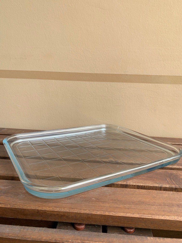 Vintage Pyrex glass baking tray made in England, Furniture & Home ...